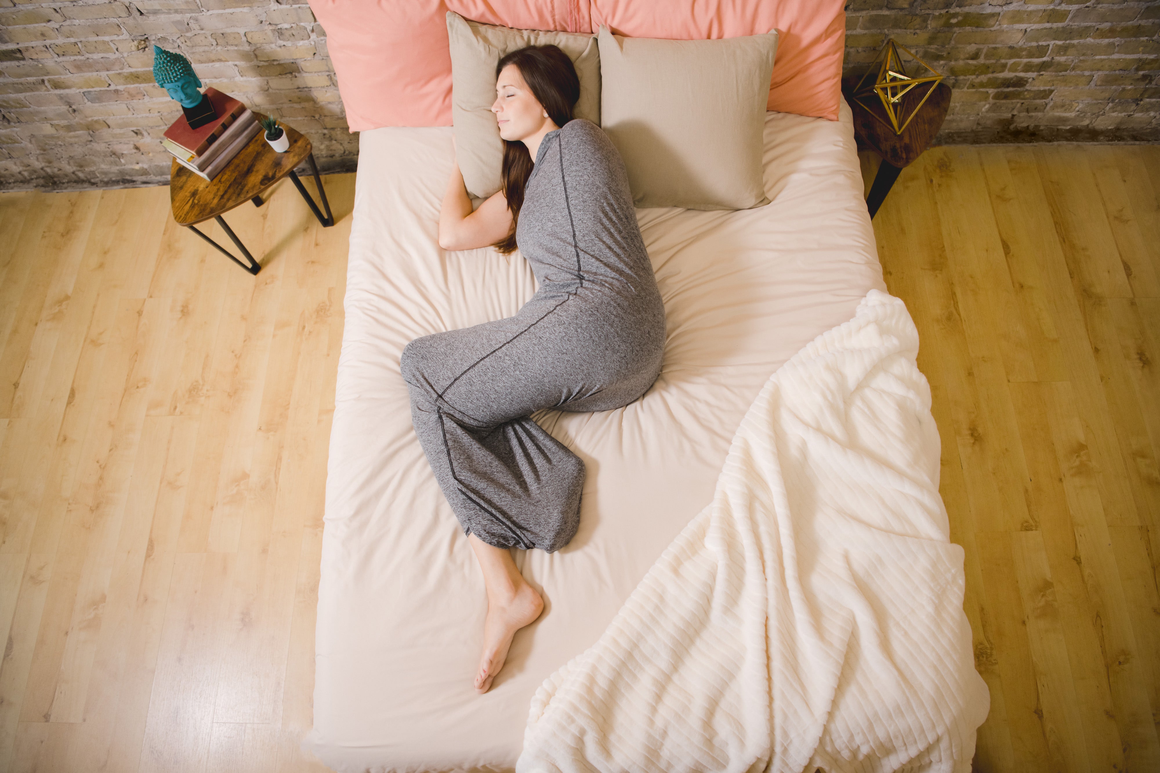 How Can You Get More Deep Sleep Cycles? – Hug Sleep Inc.